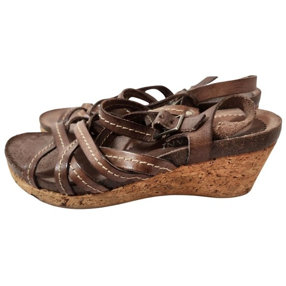 Cordani | Shoes | Cordani Brown Leather Cork Wedge Sandal Contrast ...